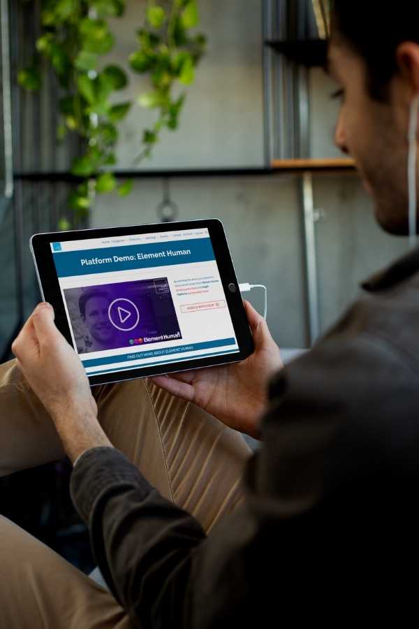 Insight Platforms: Directory, Courses & Events for Research
